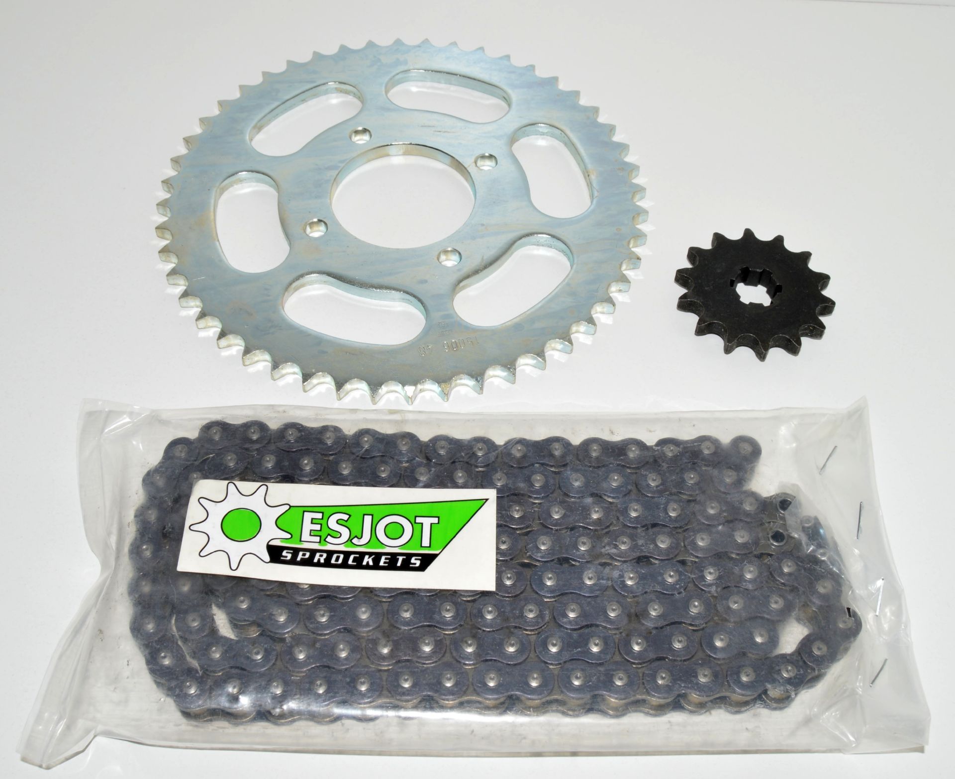 [36] Řetězová sada ESJOT (zadní kolo) - Hyosung RX 125 – Obchodiště.cz